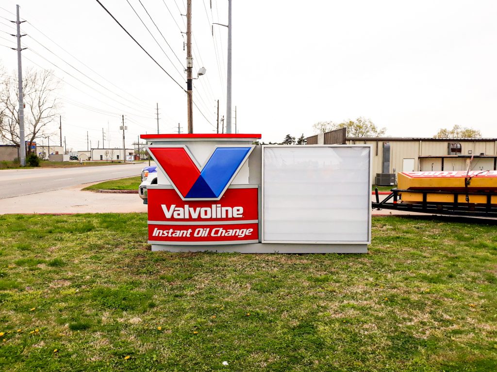 Valvoline – Arkansas Sign & Banner